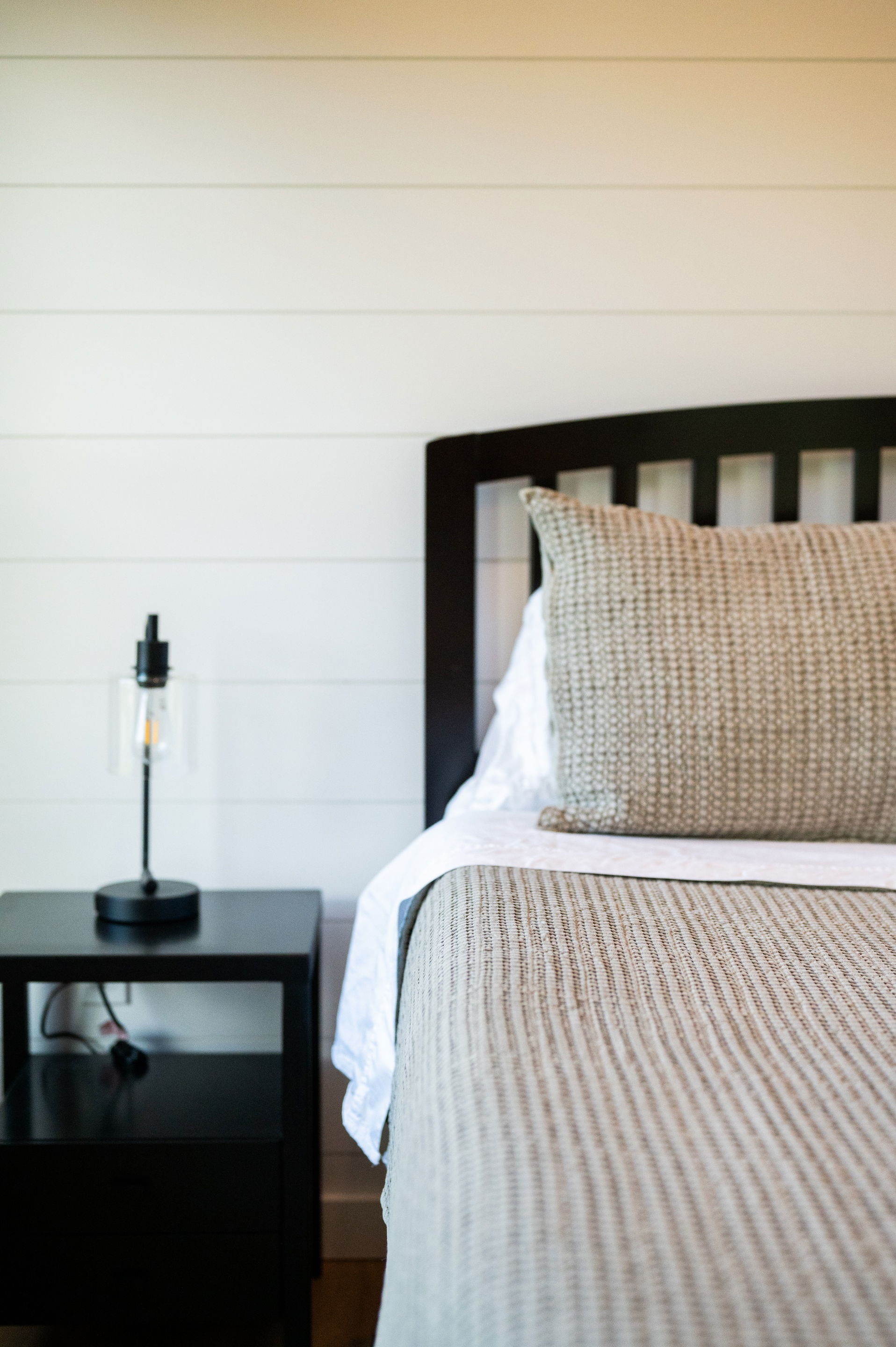 PRIMED FINISH 1X4 PINE D4S HDFP148-16D4SPRIMEWP | Primed Boards ...