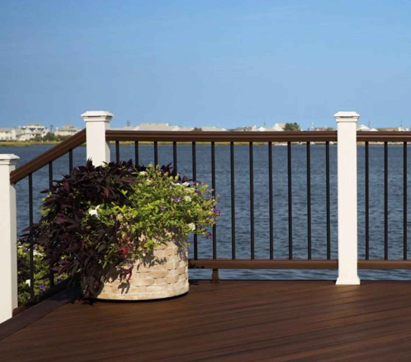 TREX TRANSCEND LINEAGE 1"X5-1/2" -12' ISLAND MIST SQUARE DECKING | Trex ...